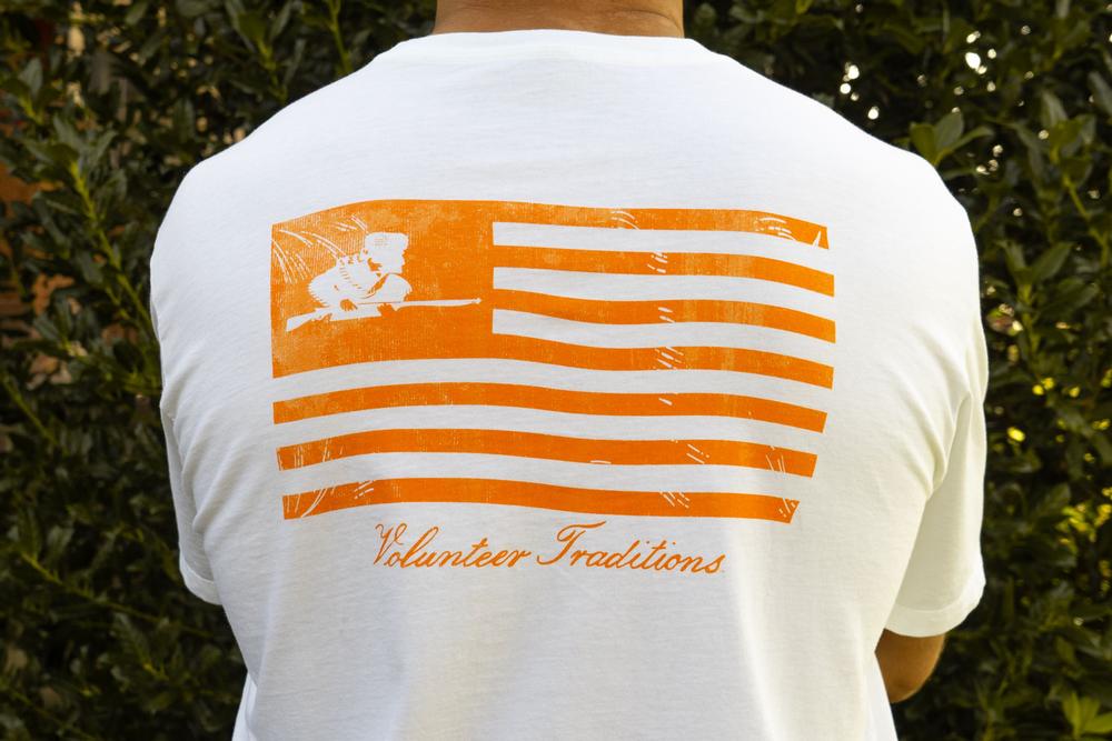 Vols | Tennessee Volunteer Traditions Rifleman Flag Pocket Tee | Alumni ...